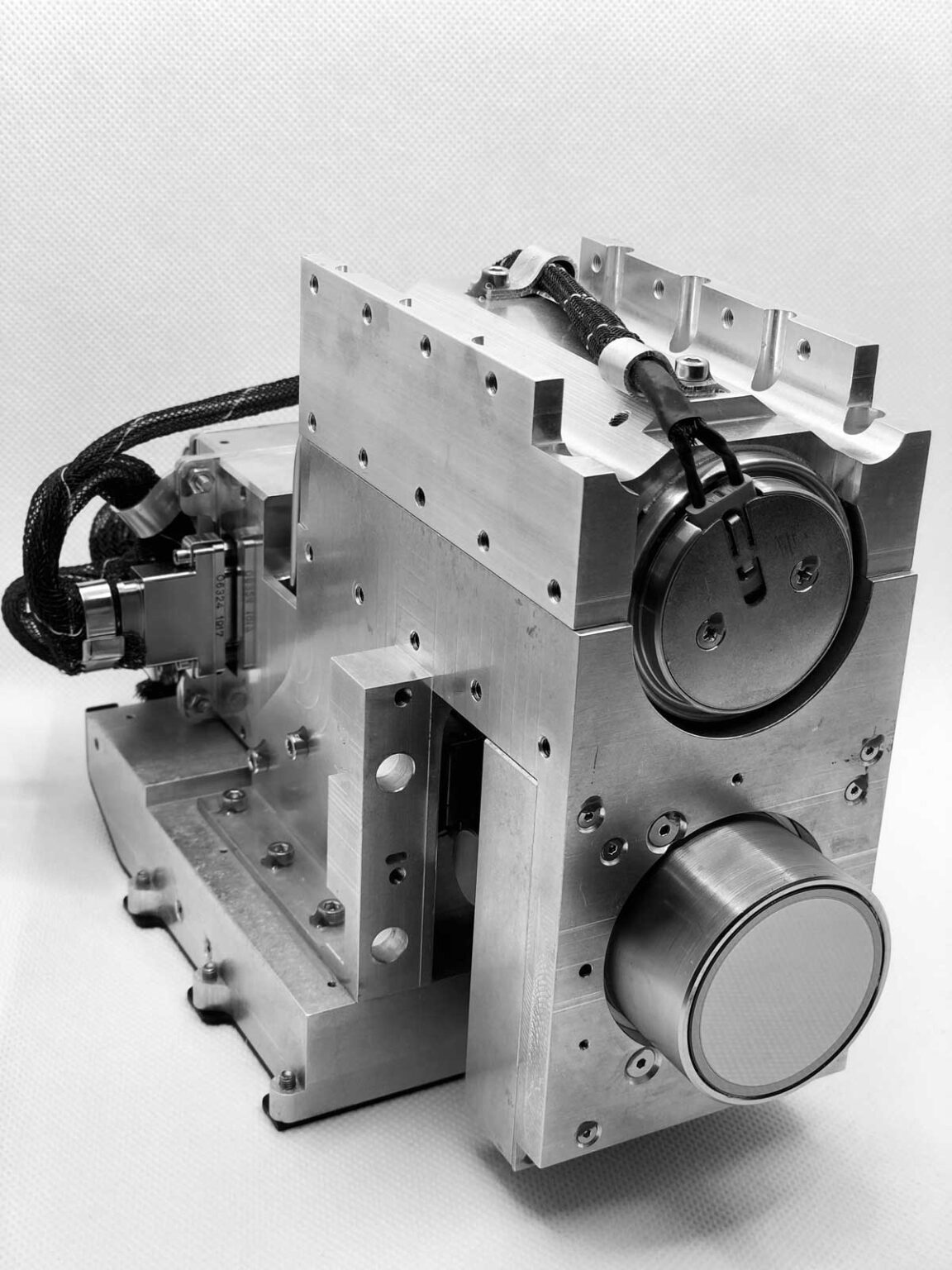 SAAZ Micro Inc - Leaders in Advanced Image Sensors